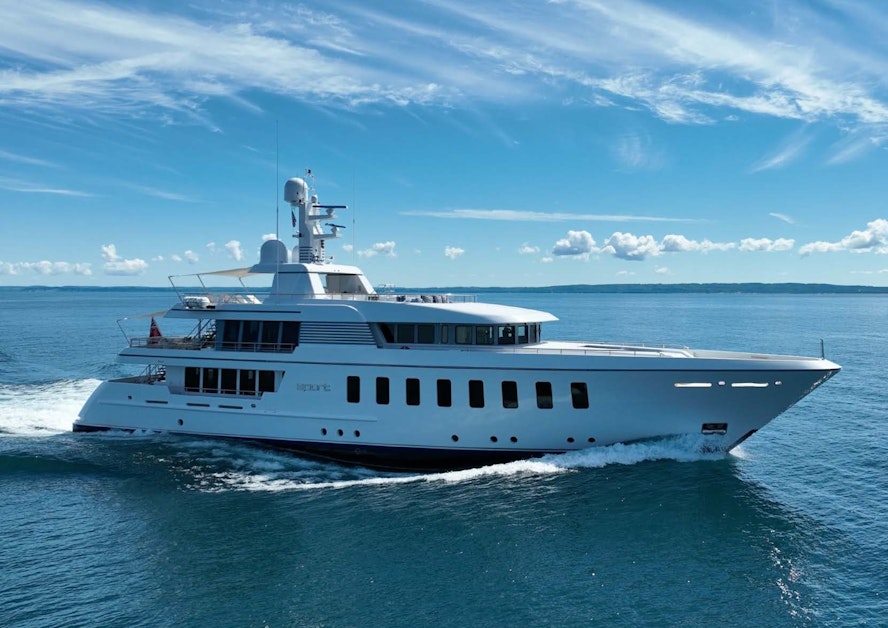 SPORT Yacht for Charter | 146' 8" (44.7m) 2007 5 Cabins Feadship | N&J