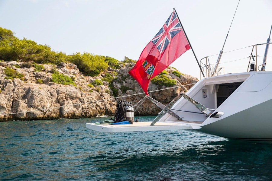 SPIIP Yacht for Sale | 112 ROYAL HUISMAN 2000