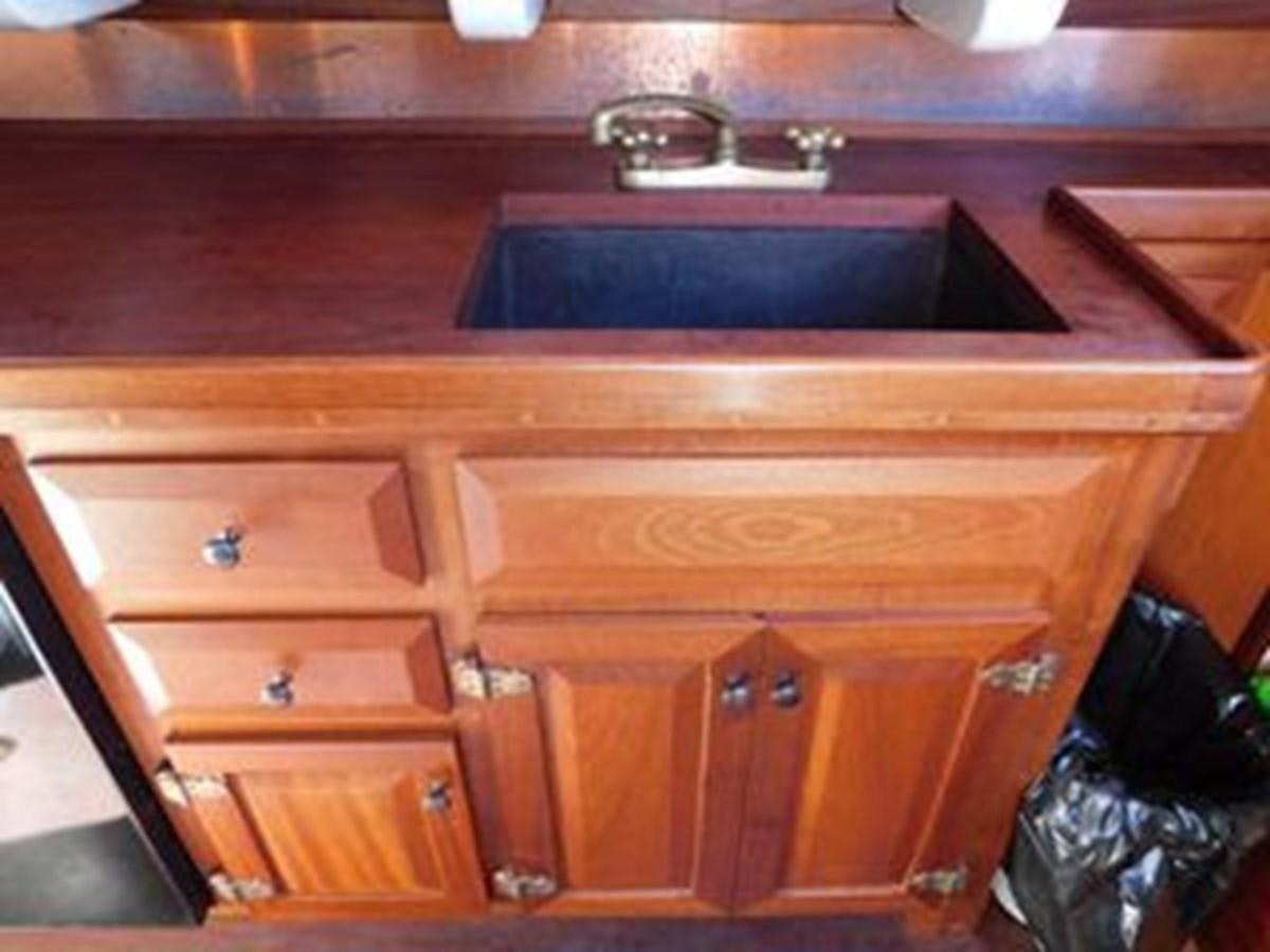 SPIKE AFRICA Yacht for Sale | 80' (24.38m) 1977 CUSTOM | N&J