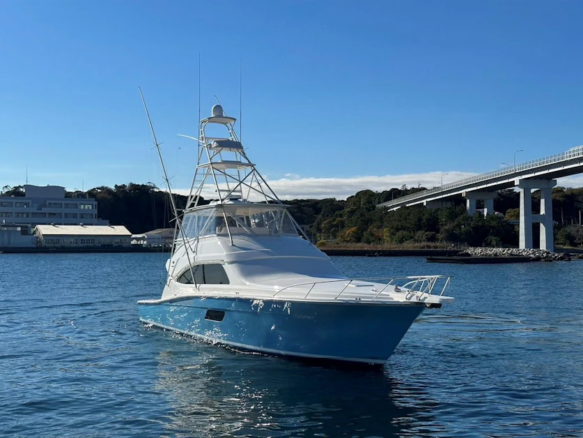 FORWARD Yacht for Sale | 67' (20.6m) 2012 BERTRAM | N&J