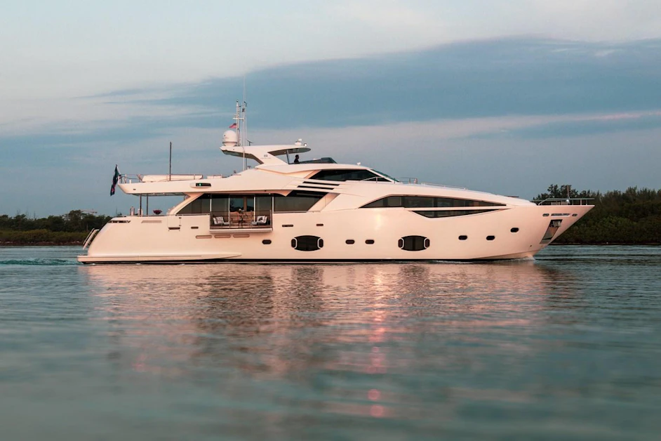 WHITE PEARL Yacht for Sale | 100' (30.6m) 2014 FERRETTI CUSTOM LINE | N&J