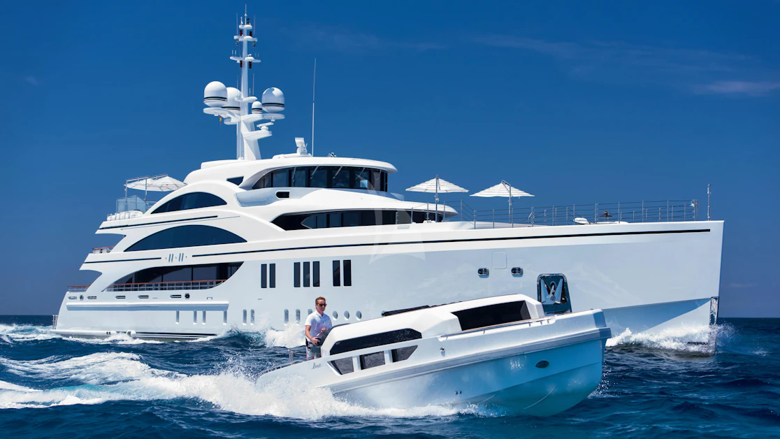 SOUNDWAVE Yacht for Charter | 206' 8" (63m) 2015 6 Cabins Benetti | N&J