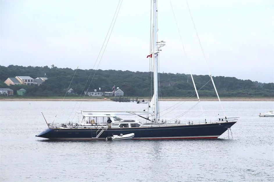 DANCE SMARTLY Yacht for Sale in Hoek van Holland | 104' 1" (32.77m ...