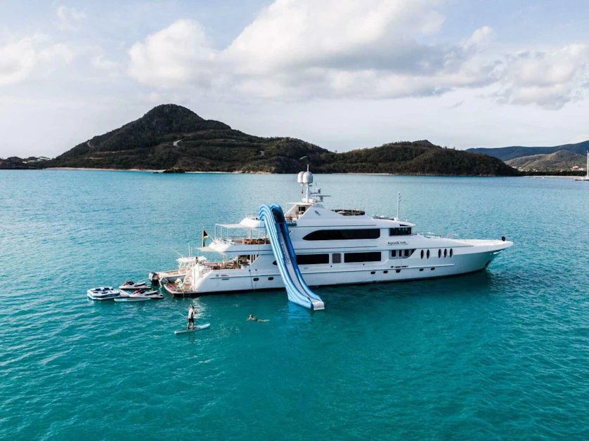 JUST ENOUGH Yacht for Sale in West Palm Beach | 141' (42.98m) 2012 Ares ...