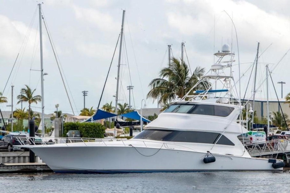 ENCLOSED BRIDGE Yacht for Sale in United States | 74' (22.55m) 2007 ...