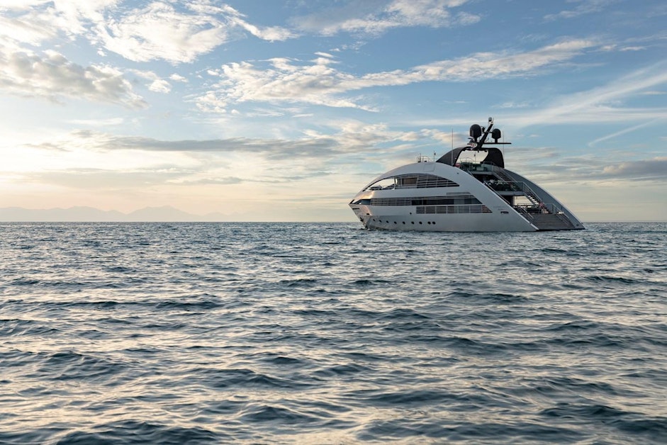 OCEAN EMERALD Yacht for Sale | 135' (41.3m) 2009 RODRIQUEZ YACHTS | N&J