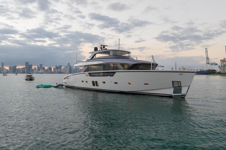 MAVE Yacht for Sale in Miami Beach | 87' 6" (26.67m) 2020 Sanlorenzo | N&J
