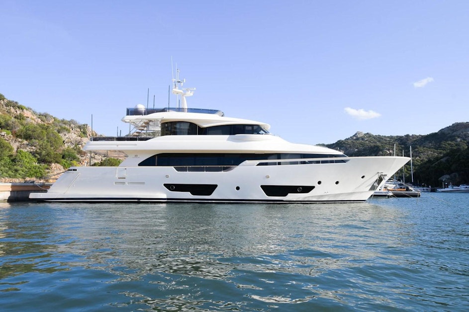 VICTORIA VIENNA Yacht for Sale in United States | 92' (28.31m) 2018 ...